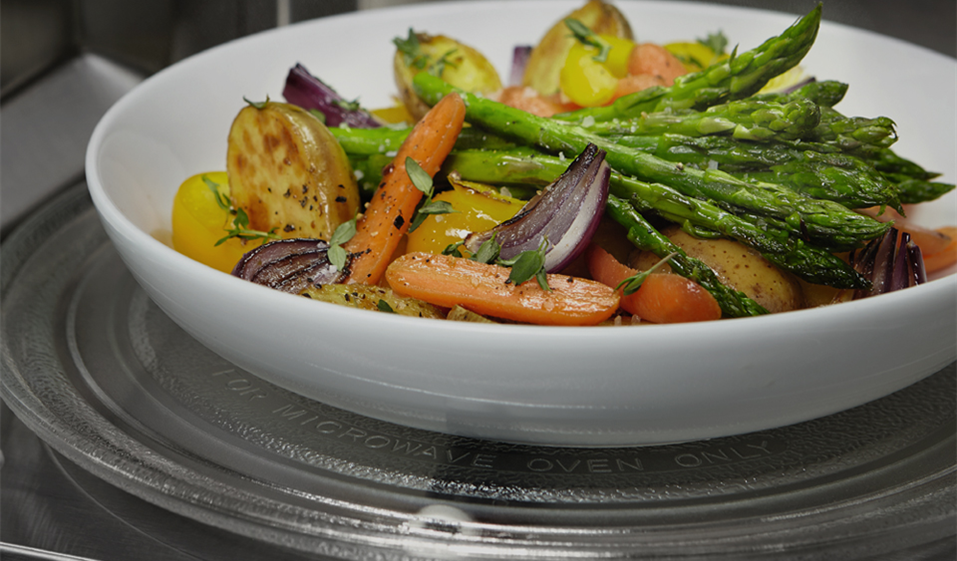 25L Built-in Combo Microwave Oven - EMB2529DSE | Electrolux NZ